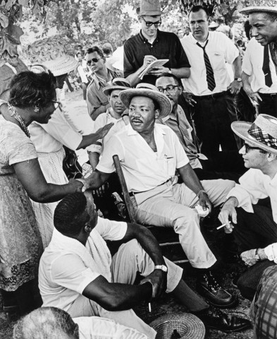 Civil rights photographer gives collection to Stanford - El Tecolote