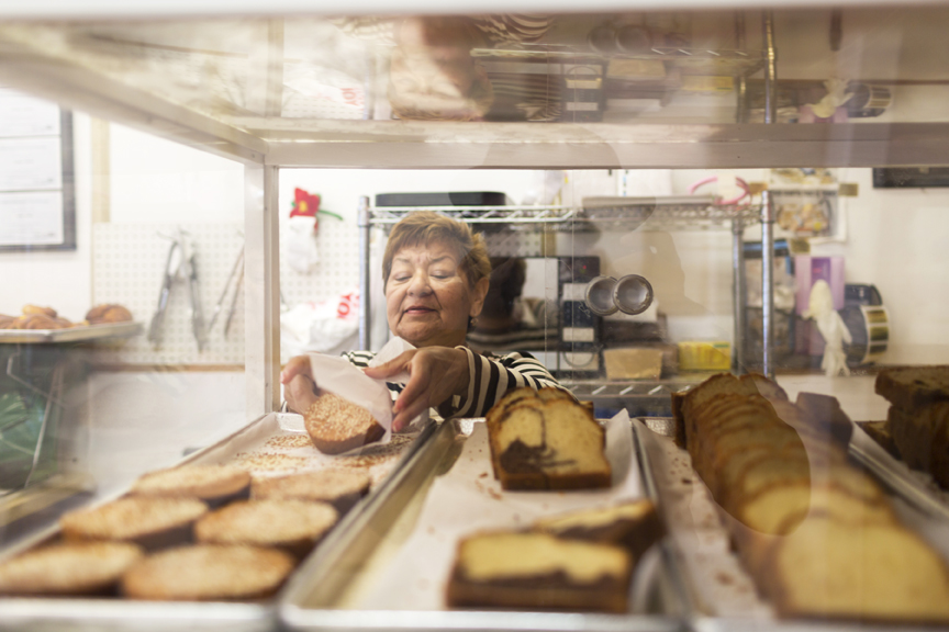 La Mejor: más que una panadería - El Tecolote