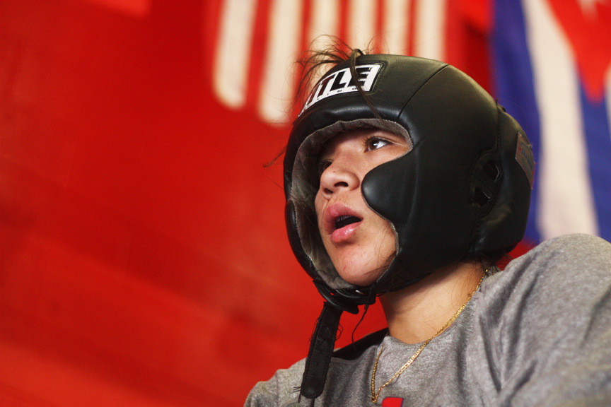 Bay Area world champion boxer punches her way to the top - El Tecolote