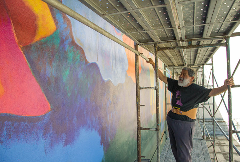 The artist restoring his iconic mural at age 80 - El Tecolote