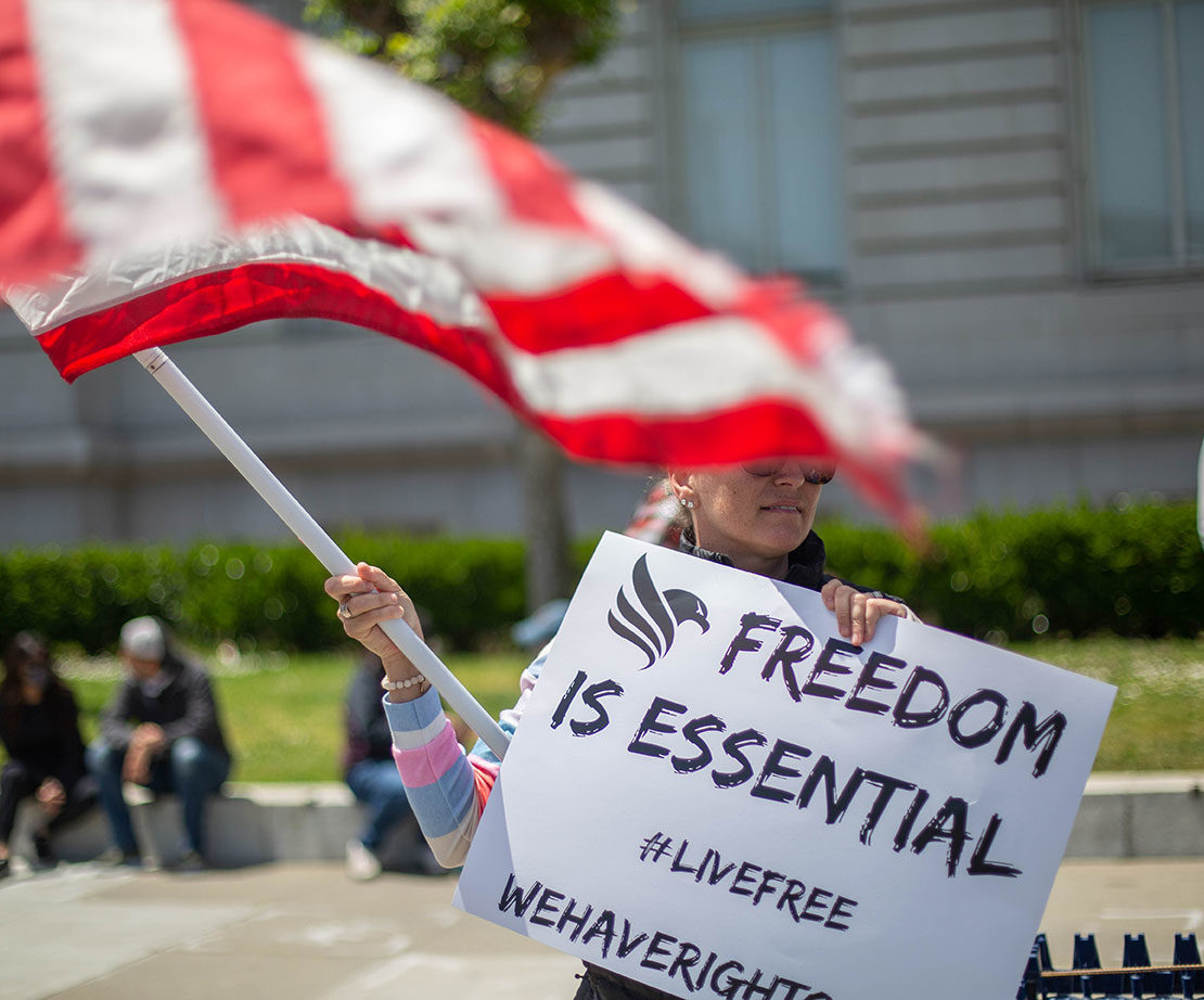 'Freedom' protesters gather at City Hall - El Tecolote