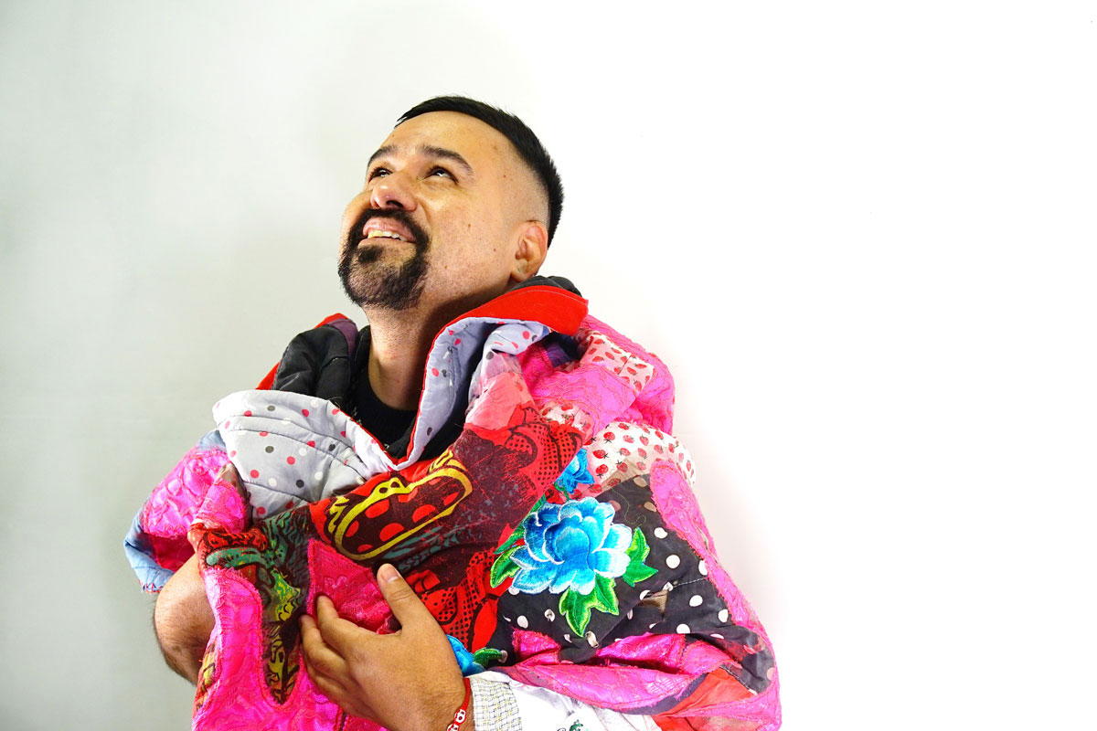 Mixed-media artist Alexander Hernandez embraces body positivity with ...