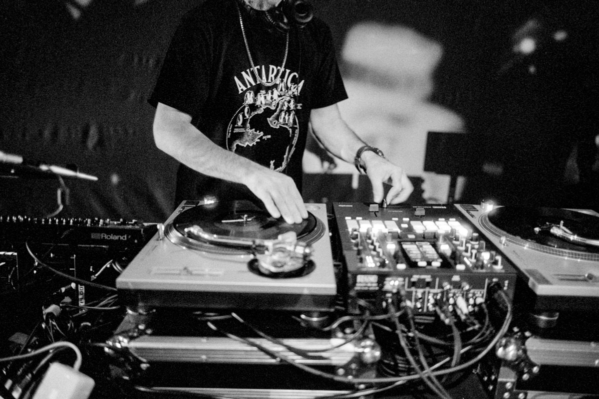 The pioneering sound of DJ Quest - El Tecolote